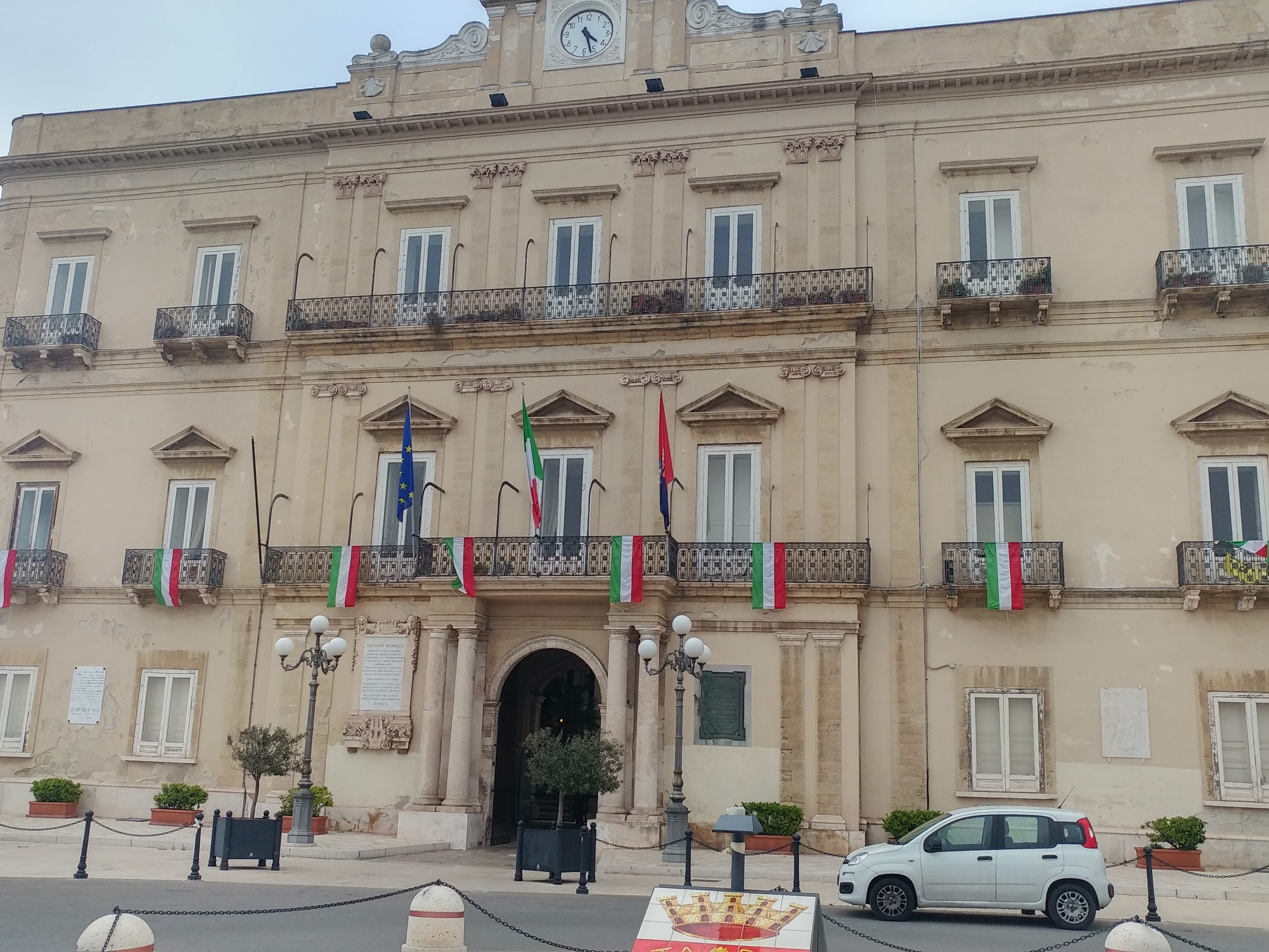 Taranto - Muraglione di via Cugini, i consiglieri depositano una ...