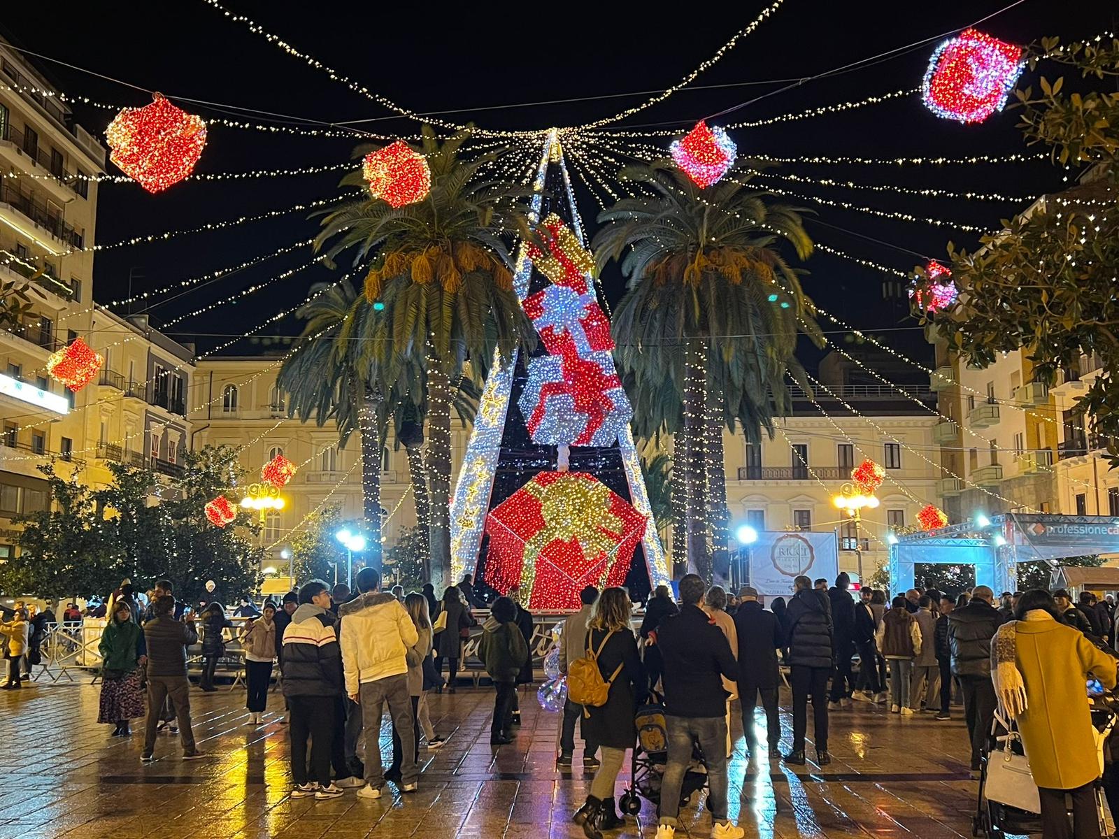 Fotografia di una Taranto a colori - Pugliapress New